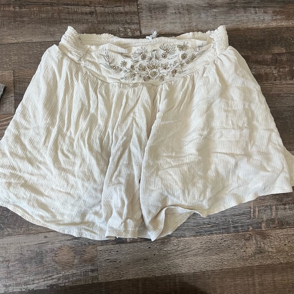 Shorts | Cutest Flowwy Shorts By The Brand Cj Collections Size Large ...